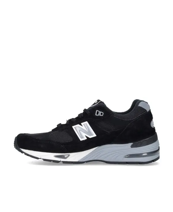 NEW BALANCE 991 Lace-up Sneakers - Black
