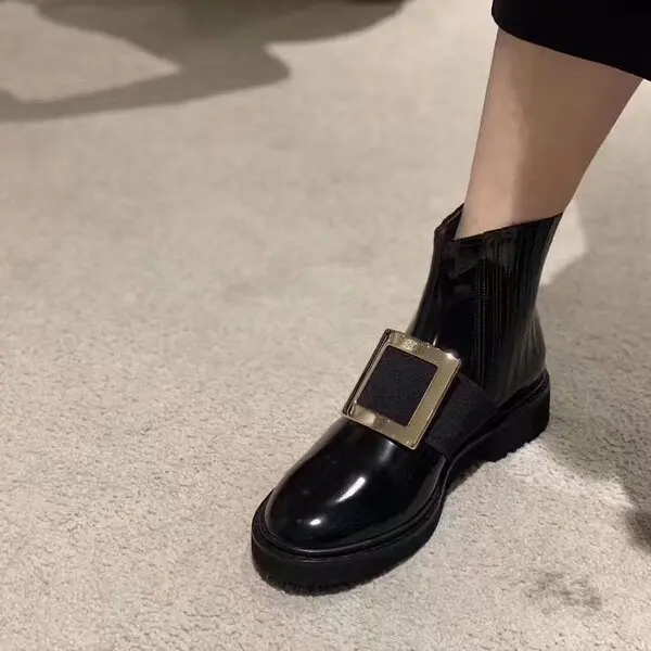 ROGER VIVIER Buckled Chelsea Boots