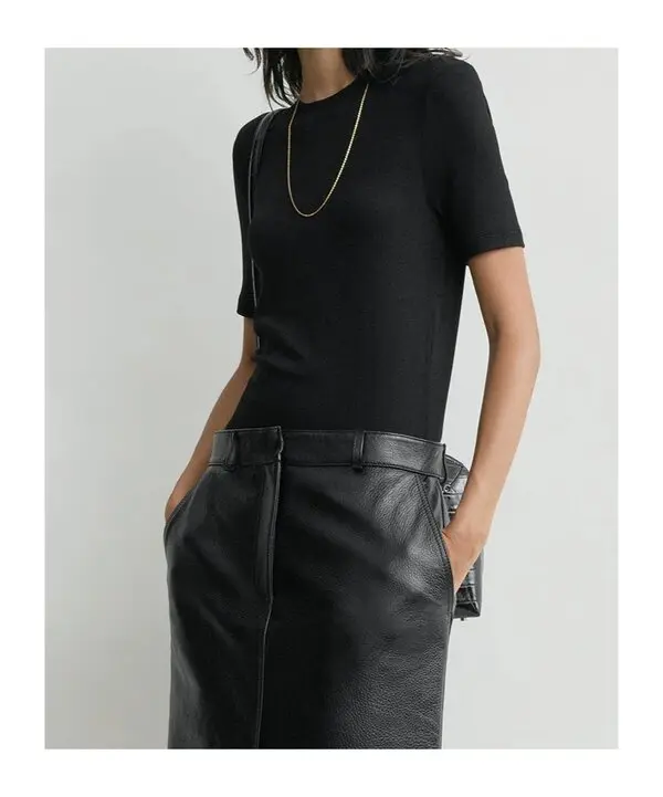 TOTEME Round Neck Short Sleeve T-shirt - Black