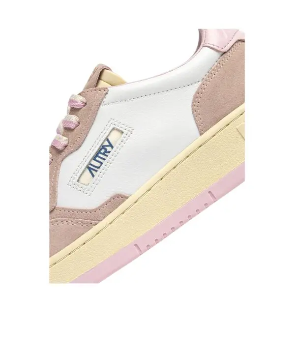 AUTRY Logo Patch Low-top Sneakers - Nude