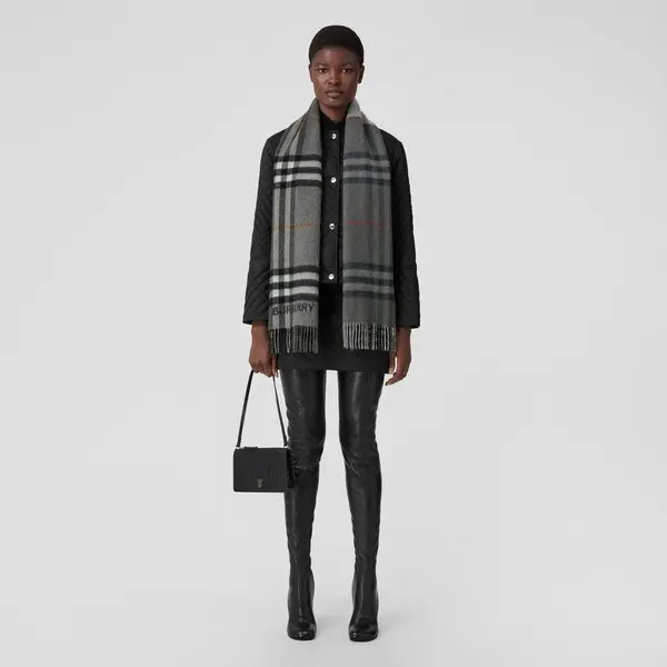 Burberry Contrast Check Fringed Scarf