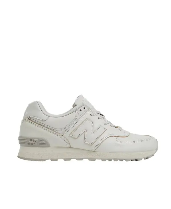 NEW BALANCE Lace-up Round Toe Sneakers With Logo Embellishment