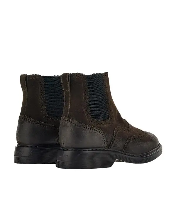 Hogan Round-toe Suede Chelsea Boots With Wingtip Detailing