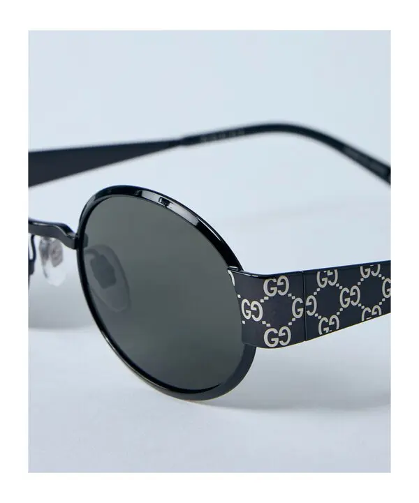 Gucci Oval Frame Sunglasses With Logo Detail