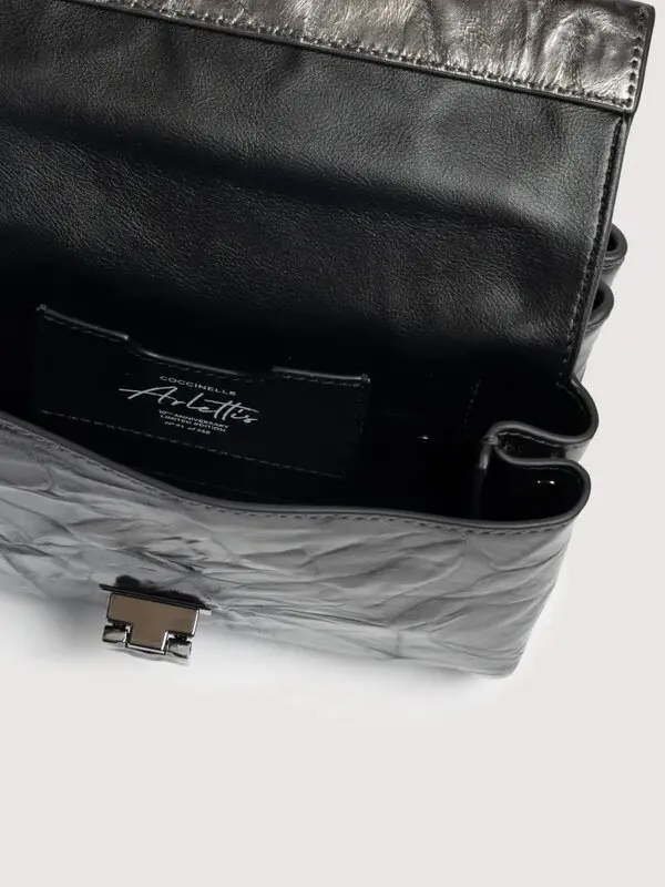 COCCINELLE Arlettis Handbag With Crinkled Effect - Black