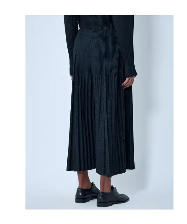 Issey Miyake Pleated Elasticated Trousers