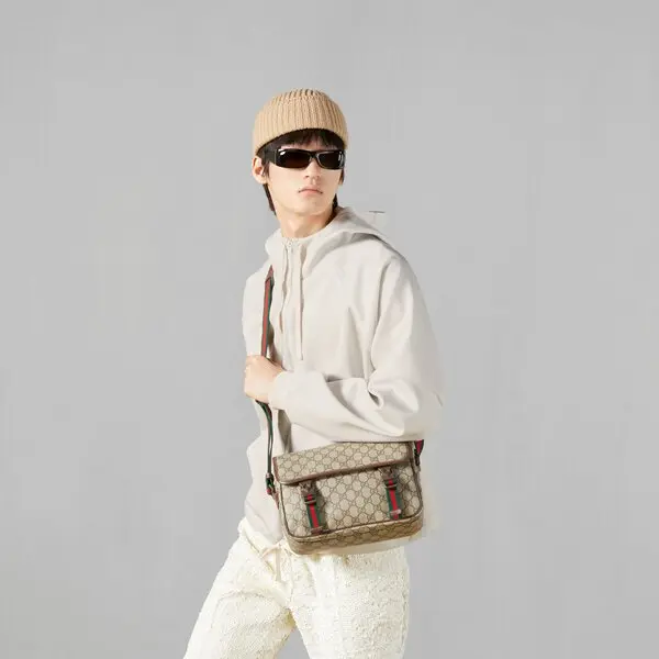 Gucci Gg Supreme Messenger Bag
