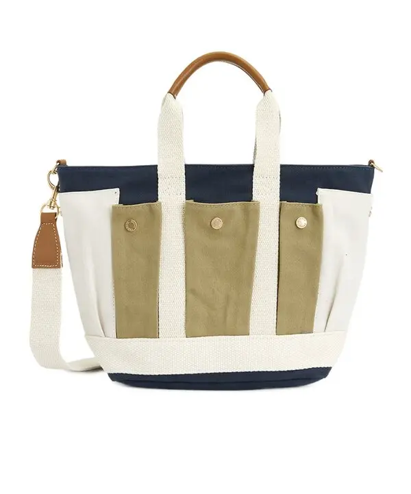 Vanessa Bruno Logo Multi-pocket Shoulder Bag - White