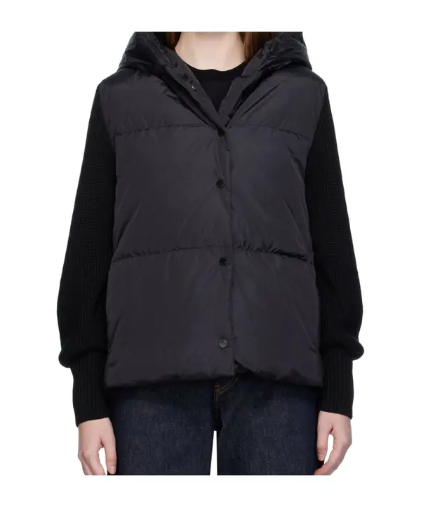 Canada Goose Hooded Down Jacket With Long Sleeves