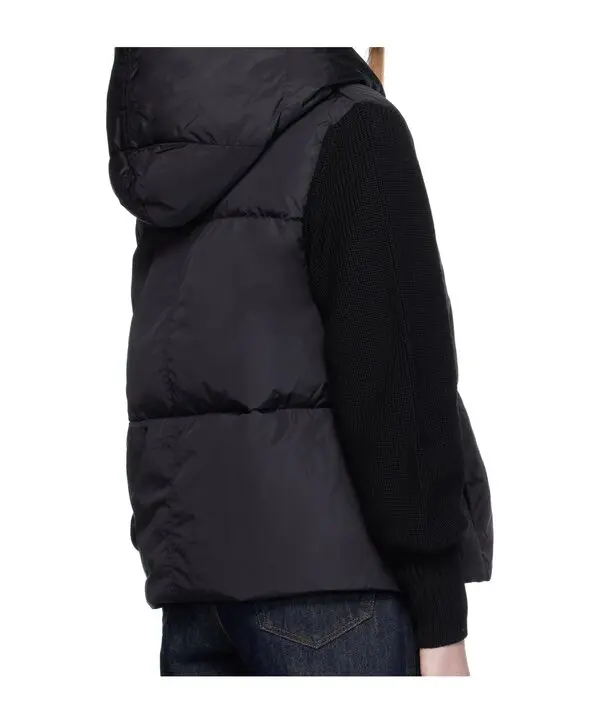 Canada Goose Hooded Down Jacket With Long Sleeves