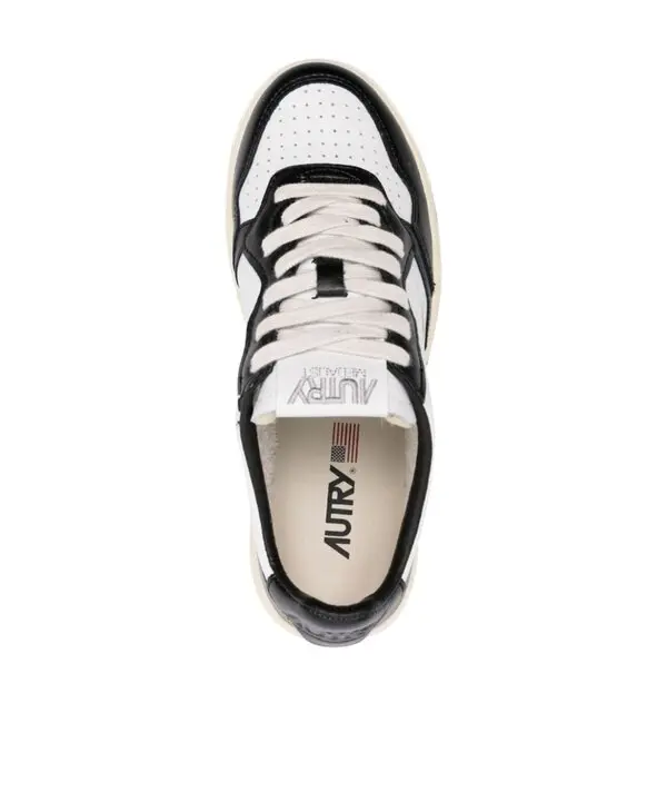 AUTRY Medalist Low Sneakers - Black