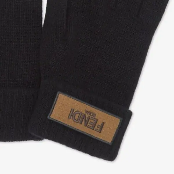 Fendi Knitted Gloves