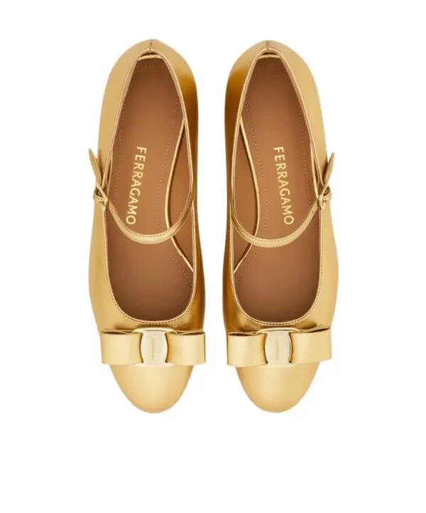 FERRAGAMO Vara Bow Mary Jane - Gold