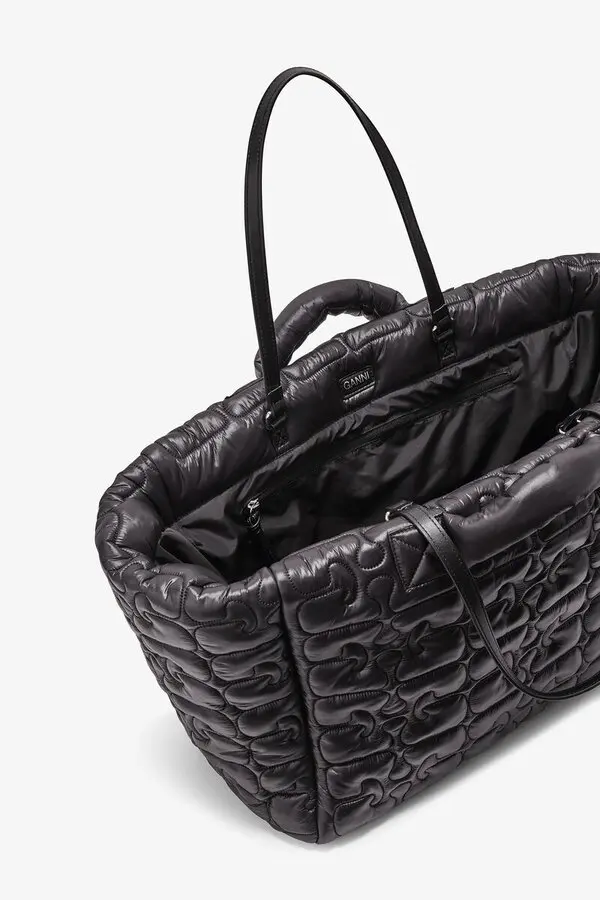 GANNI Quilted Re-tech Xxl Tote Bag - Black