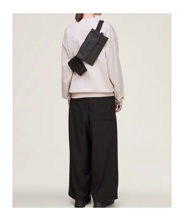 Y3 Sling Bag With Magnetic Flap Cargo Pocket - Black