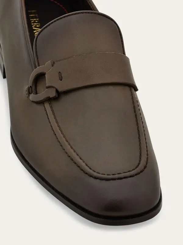 FERRAGAMO Gancini Loafers - Cement