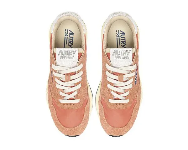 AUTRY Retro Runner Sneakers - Cracked White/pink