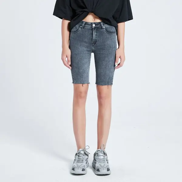 LIUREGALI Slim Fit Riding Denim Shorts With Raw Edge Hem