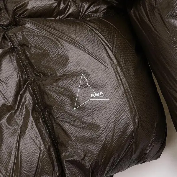 ROA Cube Down Jacket With Hood