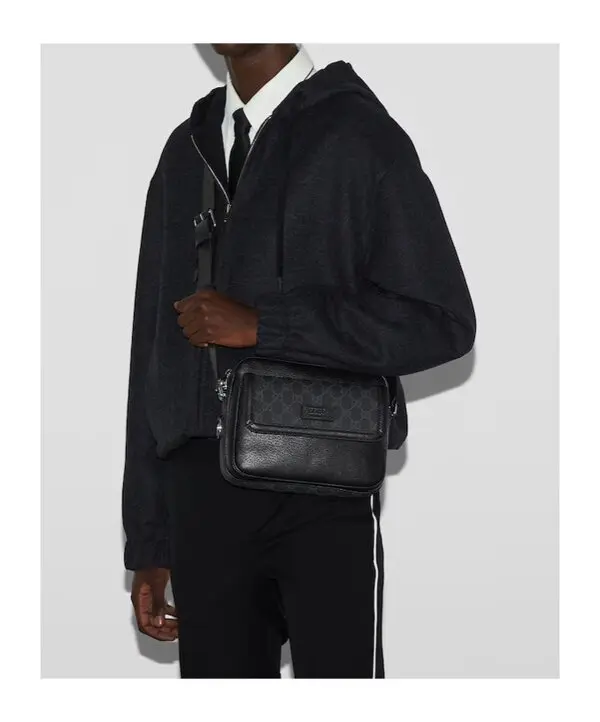 Gucci Gg Supreme Crossbody Bag - Black