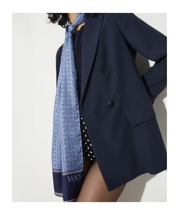 MAXCO. Twill Scarf