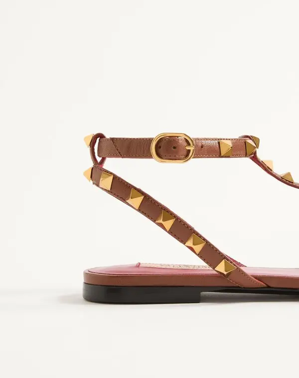 Valentino Garavani Studded Buckled Flat Sandals - Brown