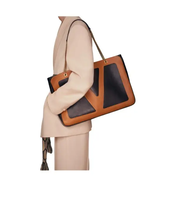 Valentino Garavani Vlogo Signature Chain-link Tote Bag - Nude