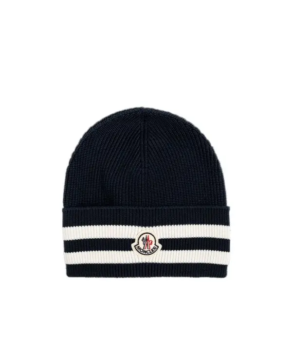 Moncler Ribbed Knit Beanie With Logo - Black