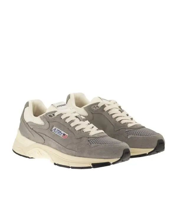 AUTRY Hyperway Lace-up Sneakers - Nude