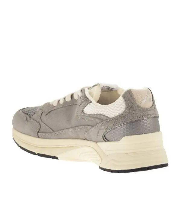 AUTRY Hyperway Lace-up Sneakers - Nude