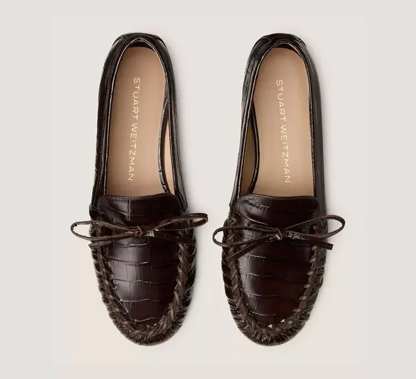 STUART WEITZMAN Britt Bow Loafer - Walnut Brown