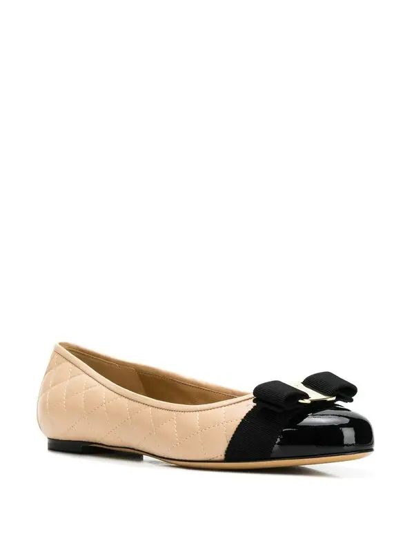 FERRAGAMO Vara Contrast Ballerinas - Nude
