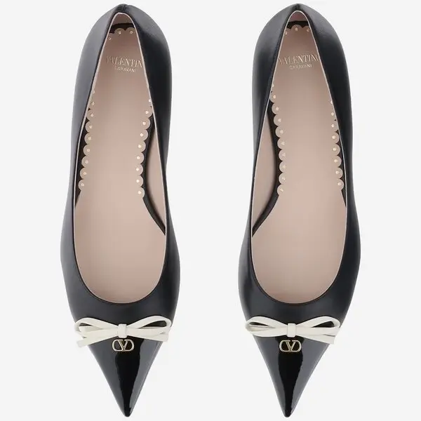 Valentino Garavani Contrast Bow Ballet Flats - Black
