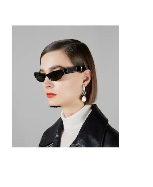 Gucci Cat Eye Framed Sunglasses With Logo Detail