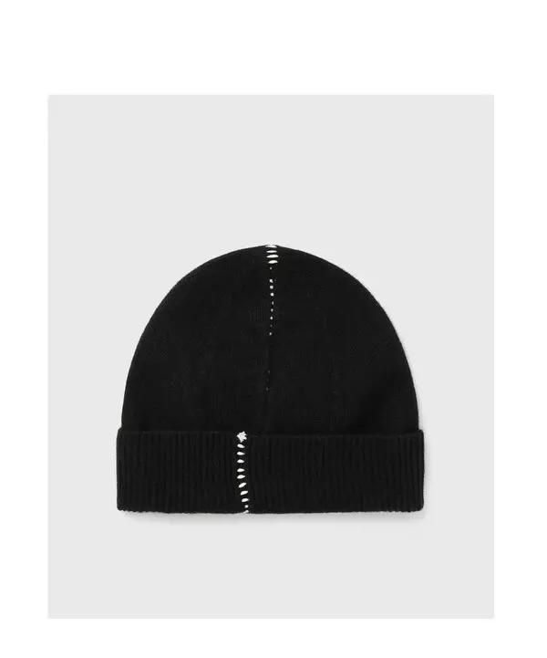 MAISON MARGIELA Logo Appliqué Beanie - Black