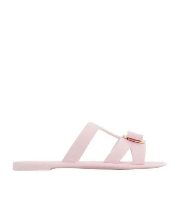 FERRAGAMO New Vara Plate Slides - Marshmallow