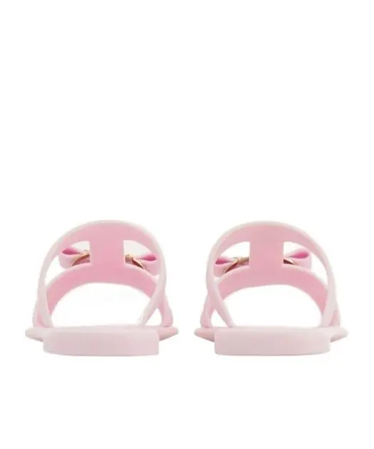 FERRAGAMO New Vara Plate Slides - Marshmallow