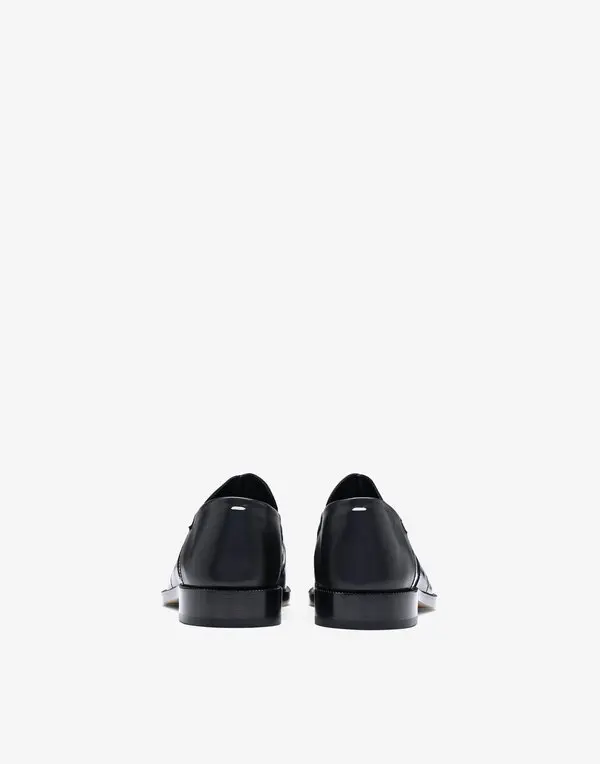 MAISON MARGIELA Tabi Loafers - Black