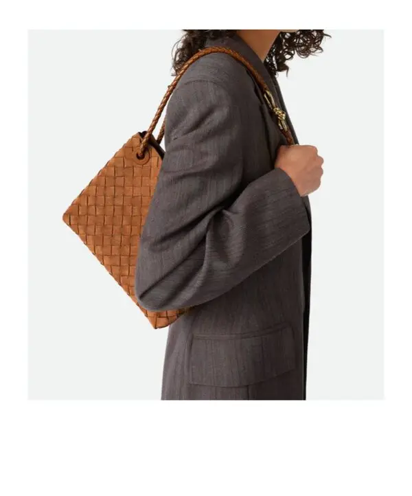 Bottega Veneta Andiamo Small Top Handle Bag - Amber