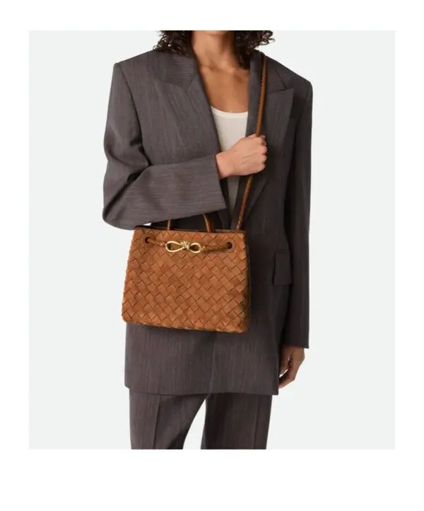 Bottega Veneta Andiamo Small Top Handle Bag - Amber