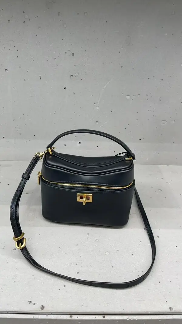 Balenciaga Rodeo Vanity Top Handle Bag - Black