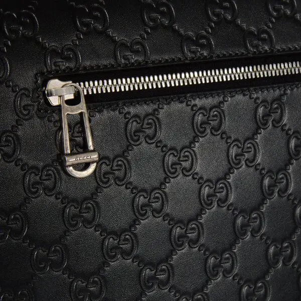 Gucci Gg Emblem Medium Crossbody Bag