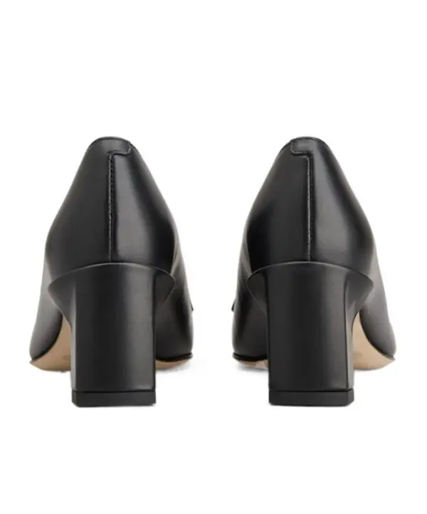 TOD'S Logo Engraved Pumps - Black