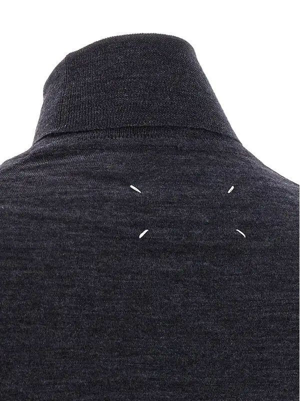 MAISON MARGIELA Turtleneck Knitted Jumper