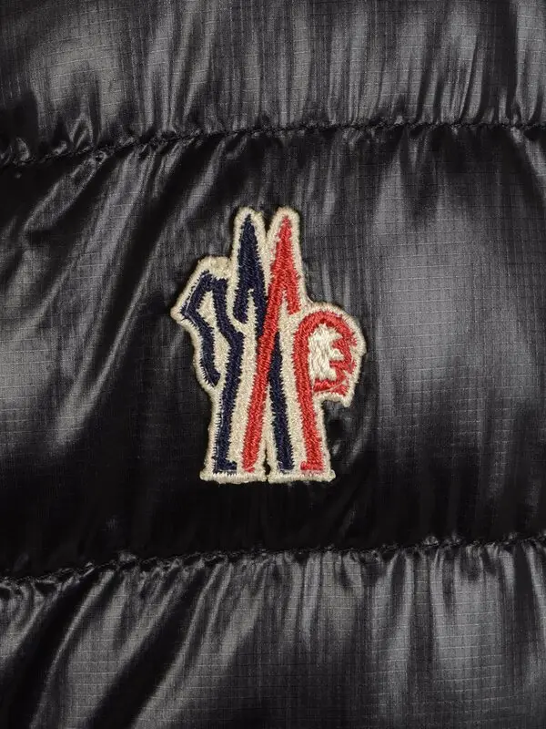 Moncler Zip-up Padded Jacket - Black