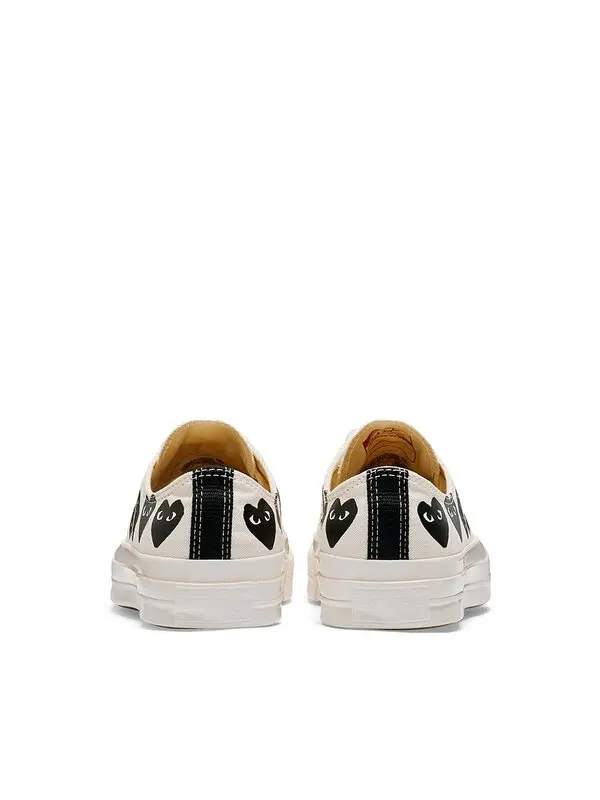 CONVERSE X COMME DES GARONS PLAY Low Top Sneakers With Heart Logo - Nude