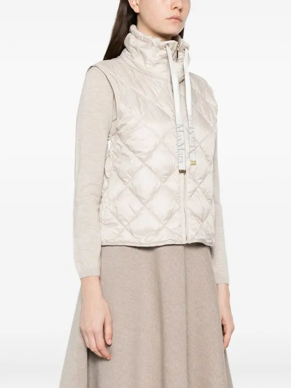 Max Mara Quilted Zipped Gilet - Sand-colored
