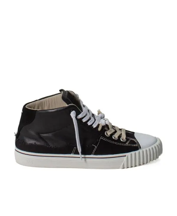 MAISON MARGIELA High Top Sneakers With Tie Fastening
