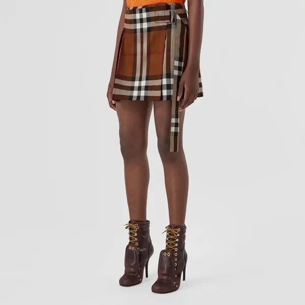 Burberry Checked Pleated Mini Skirt