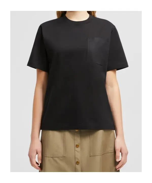 Moncler Logo Detailed Pocket T-shirt - Black